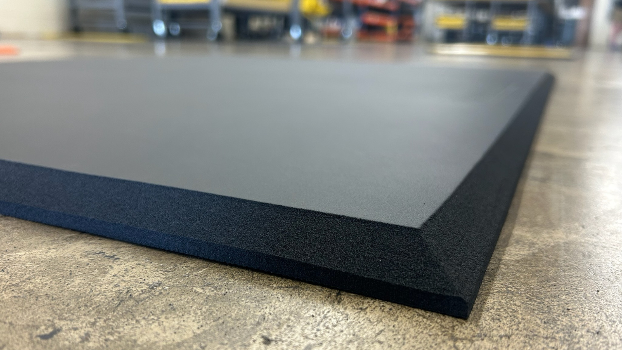 100-Cleanroom Series Anti-Fatigue Mat, 4' Wide | AcroMat