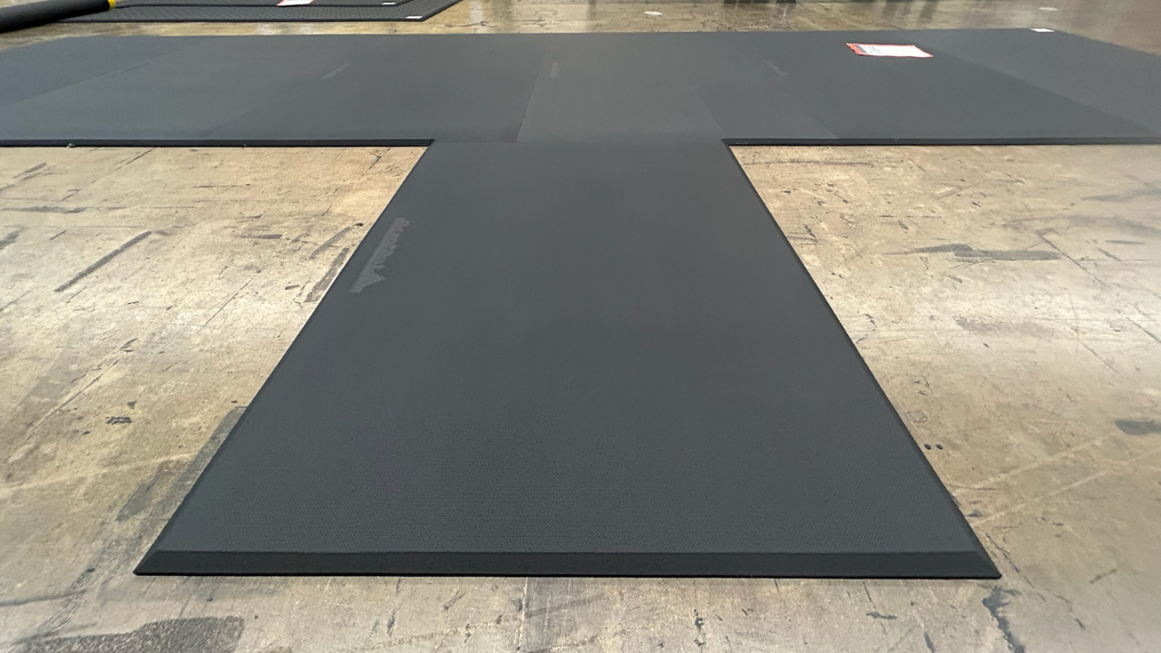100-ESD Series Custom Anti-Fatigue Mat | AcroMat