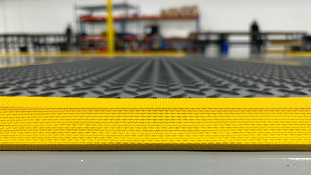 NitriTuf Diamond Series Anti-Fatigue Mat, Yellow Border | AcroMat