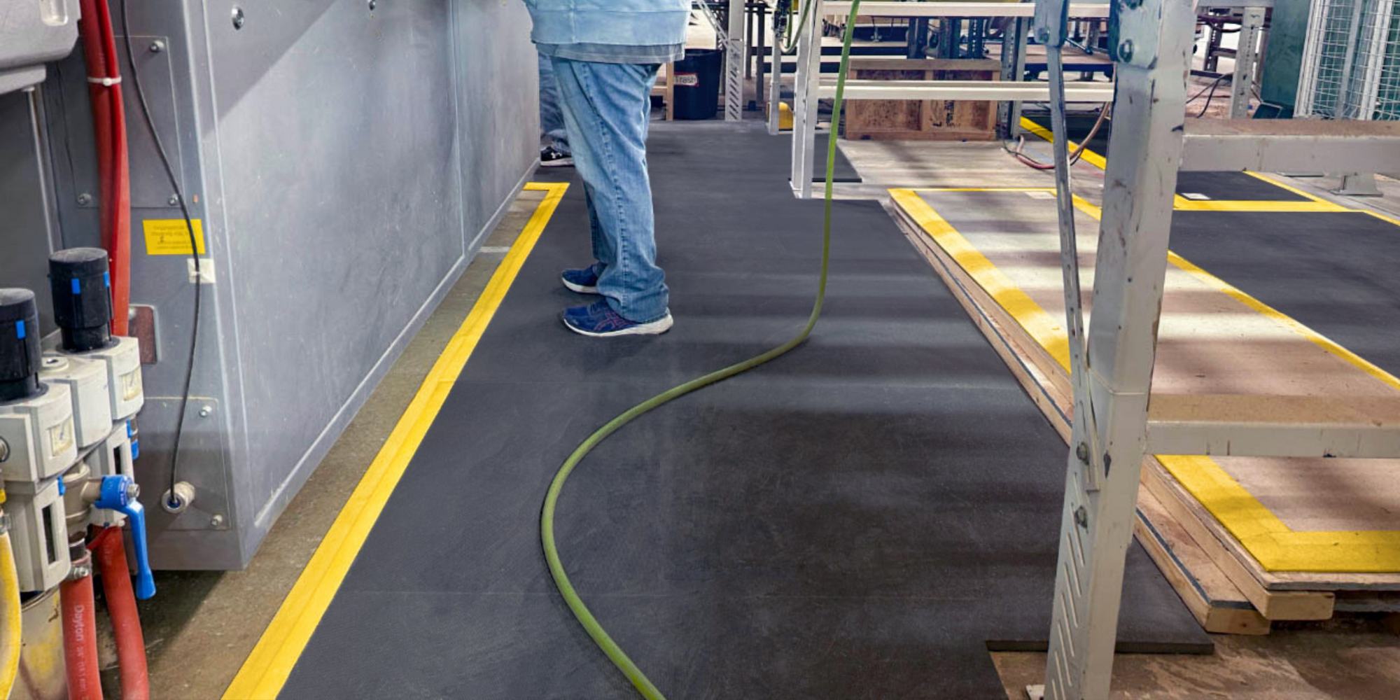 7 Common Anti-Fatigue Mat Safety Hazards | AcroMat